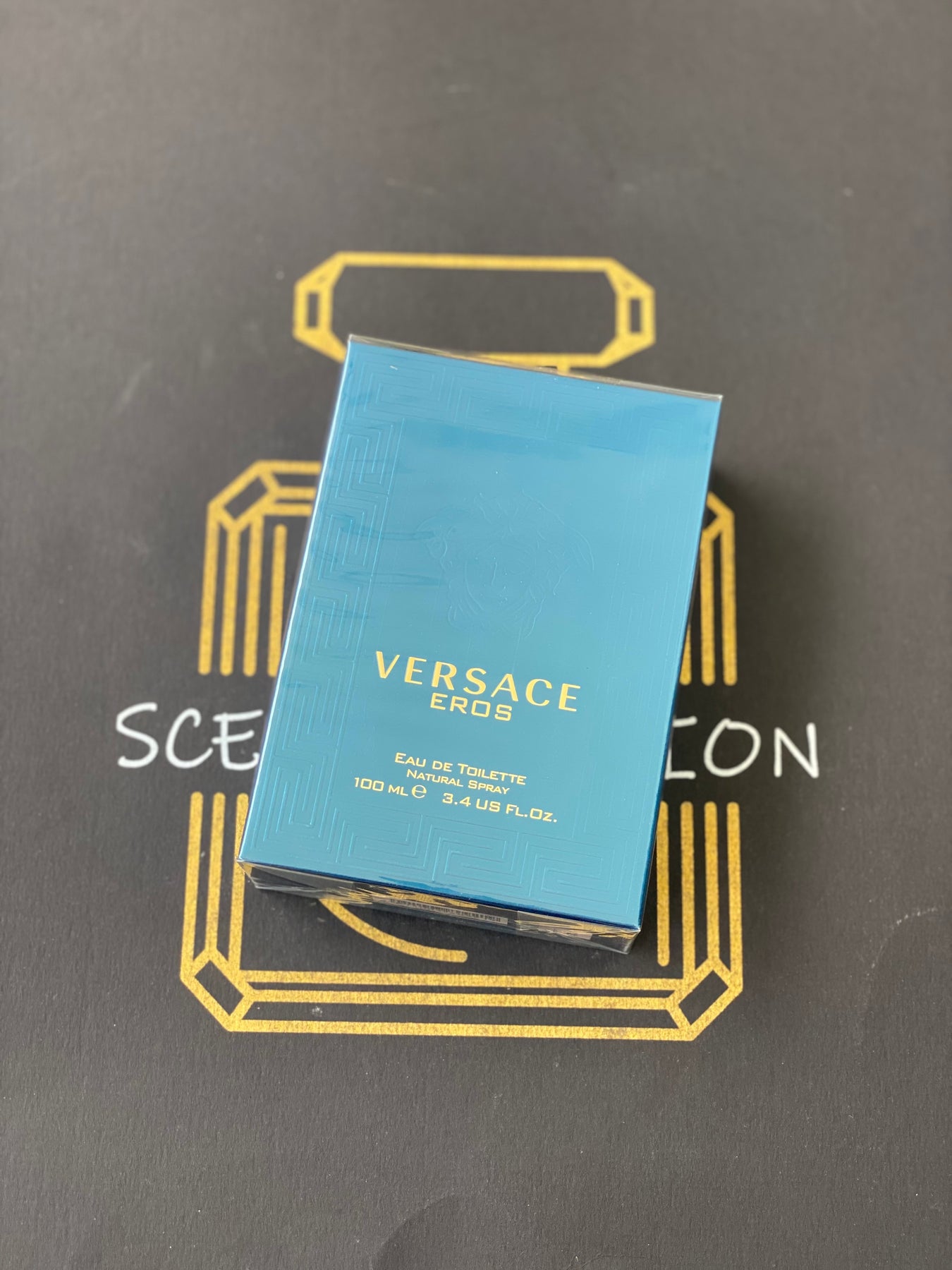 VERSACE – Scent Station